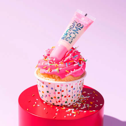 essence Lipgloss Juicy Birthday Bomb Shiny 01 Cake My Day, 10 ml dauerhaft günstig online kaufen ...